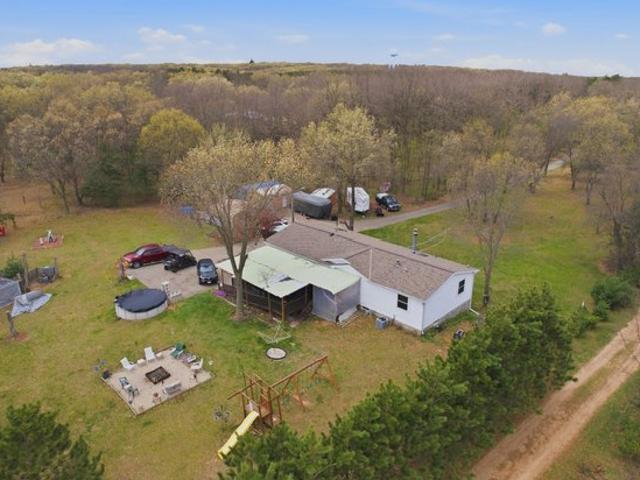 361 Elk Ave, Oxford, WI 53952