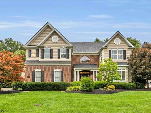 361 Harbor Ct, Avon Lake, OH 44012