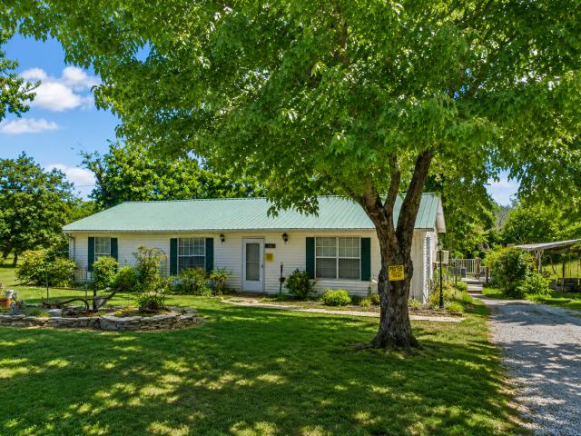 361 John Garrison Rd, 3 beds, 1 full bath
