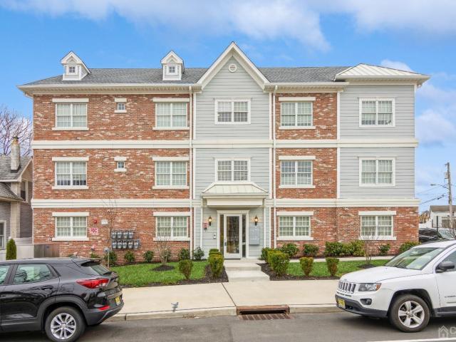 361 Main Street 202