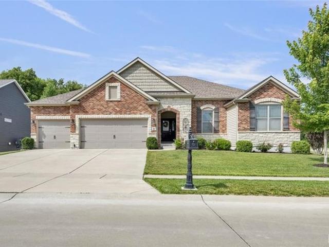 361 Mystic Brook Dr, O'Fallon, MO 63366