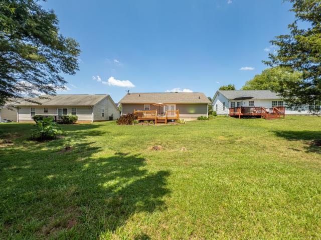 361 Split Oak Ln, Inman, SC 29349 | MLS #325525 | Compass