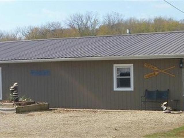 361 River View Rd, Guttenberg, IA 52052