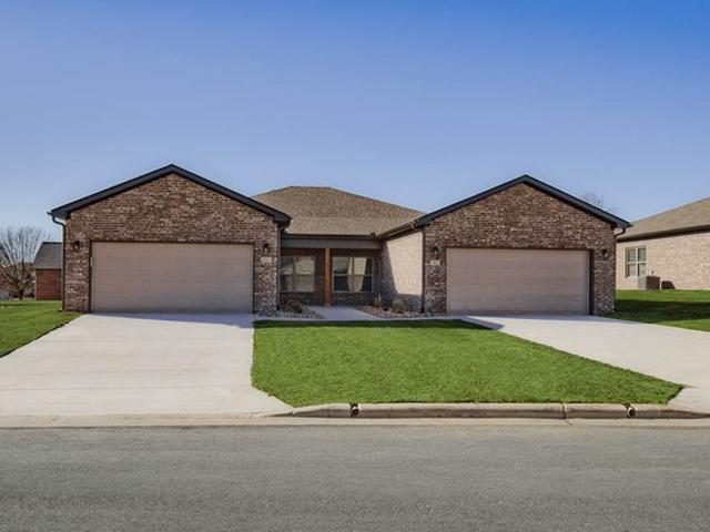 361 Turnberry Ct, Mountain Home, AR 72653