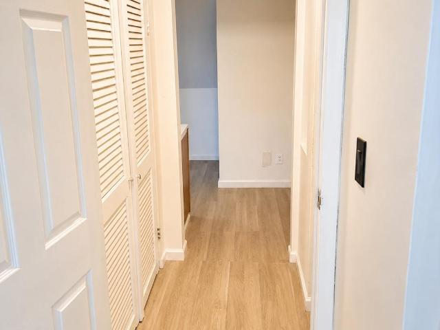 361 Twin S lane