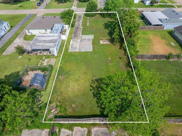 3624 Dover St, Lake Charles, LA 70607