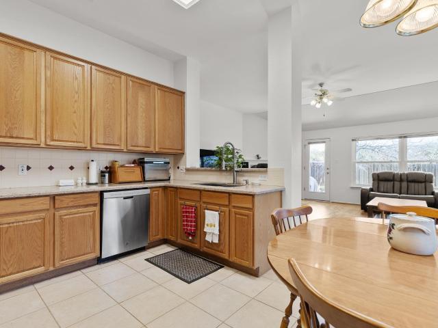 3624 Flora Vista Loop