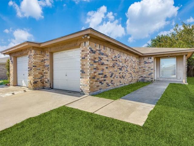 3624 Hulen Park Cir, Fort Worth, TX 76123