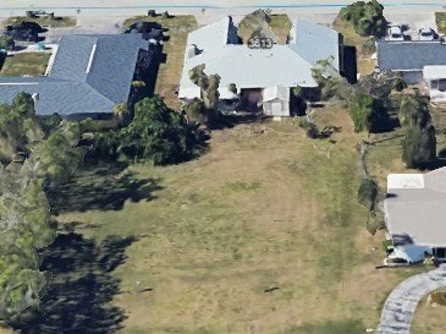 3624 SE 10th Ave, Cape Coral, FL 33904
