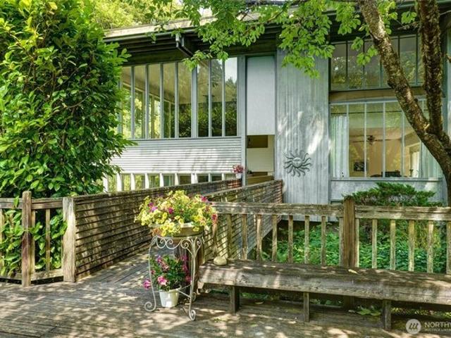 3624 th Pl SE, Bellevue, WA 98008