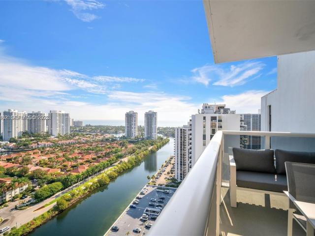 3625 N Country Club Dr, Aventura FL 33180 #PH2 Aventura