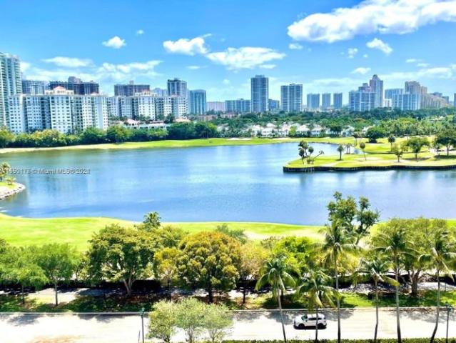3625 N Country Club Dr #1203, Aventura, FL 33180