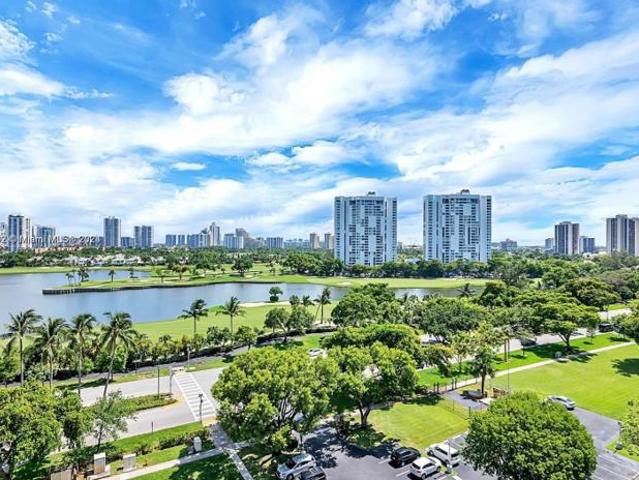 3625 N Country Club Dr #2409, Aventura, FL 33180
