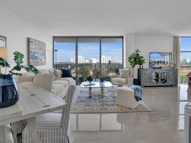 3625 Country Club Dr N #1201, Aventura, FL 33180