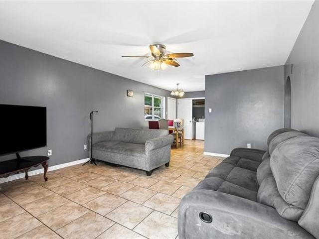3625 27 Shangri La Dr, Chalmette, LA 70043 | MLS #2552 | Compass