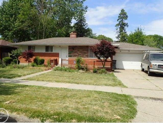 36269 Oakshire St, Clinton Township, MI 48035