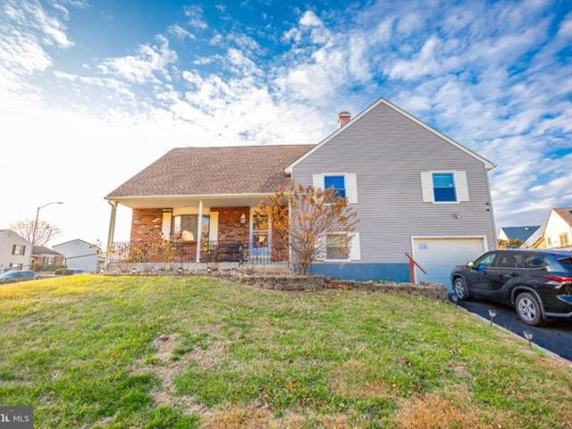 3626 Clear Springs Dr, Bensalem, PA 19020