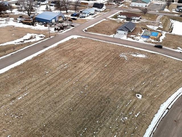 36277 Aspen Ct, Independence, WI 54747
