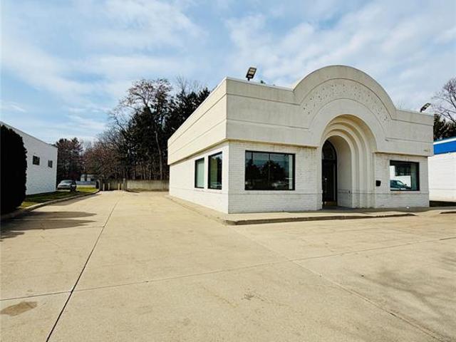 36277 S Gratiot Avenue