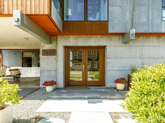 3627 Driftwood Drive