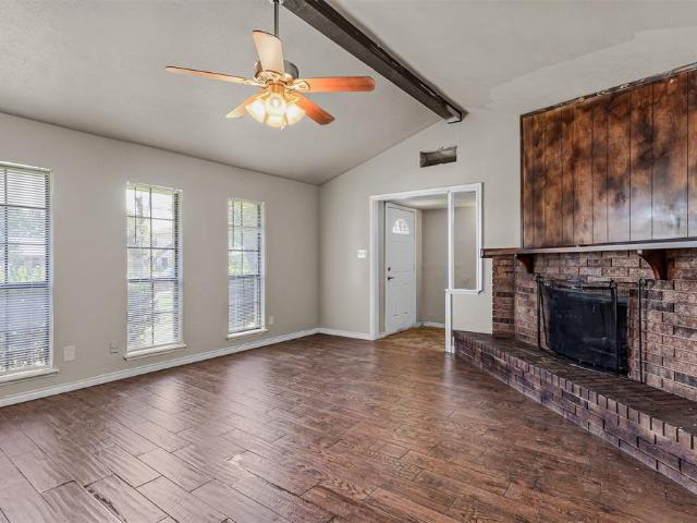 3627 Longcourt Circle