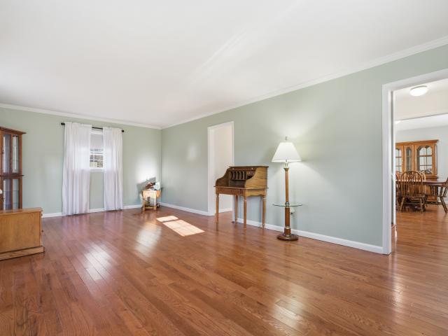 3627 Red River Road