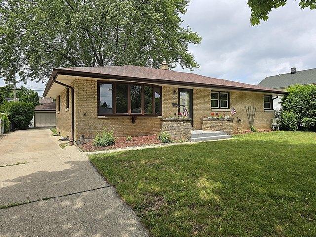 3627 S 86th St, Milwaukee, WI 53228