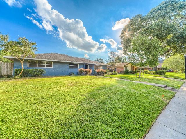 3627 Tartan Lane