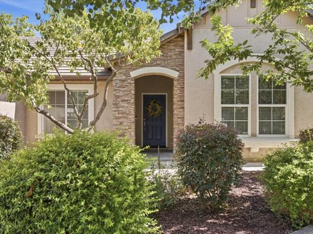 3628 N Vickie Ct, Visalia, CA 93291