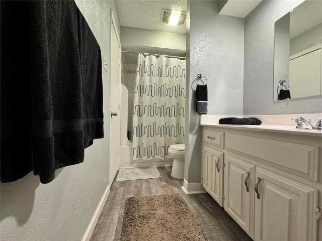 3628 Country Club Drive W