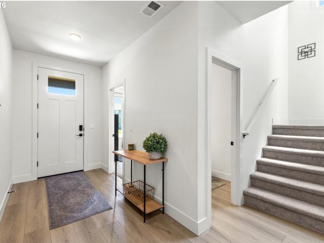 3628 hazelnut st