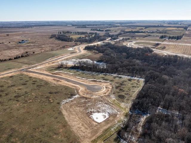 3628 Royal Oaks Farm Ln SW, Rochester, MN 55902