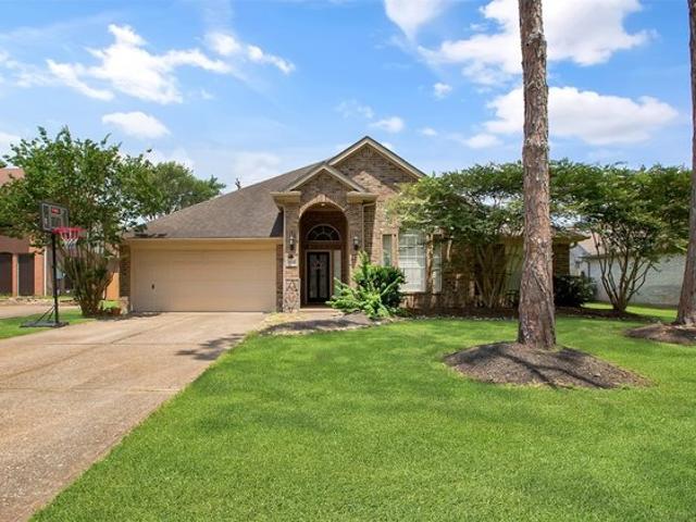 3628 Sunset Meadows Dr, Pearland, TX 77581