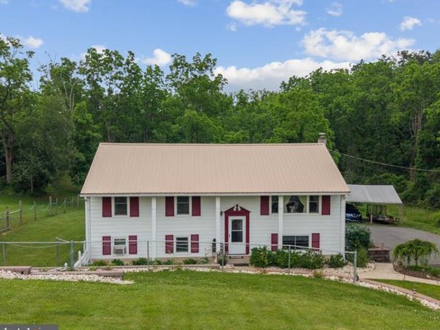 3629 Charter Oak Rd, Petersburg, PA 16669