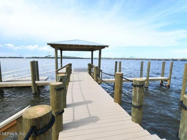3629 Wells Landing Ct, Jacksonville, FL 32277