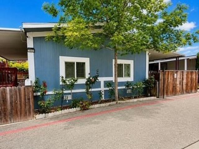 36200 Paradise Ranch Rd Spc 102, Castaic, CA 91384