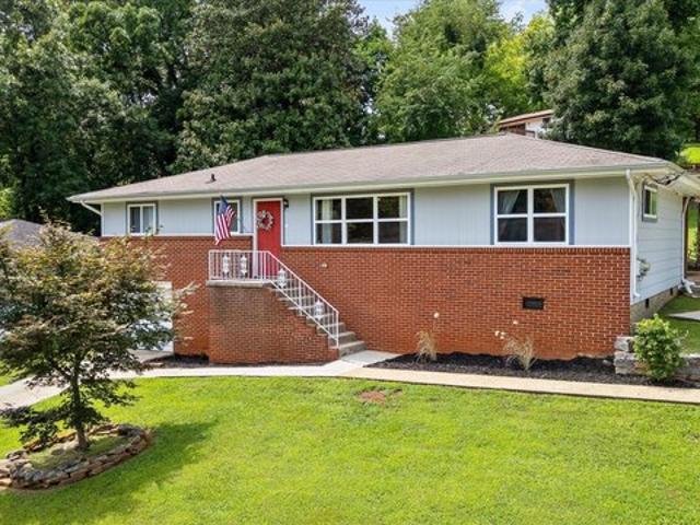 3620 Parkway Dr, Chattanooga, TN 37406