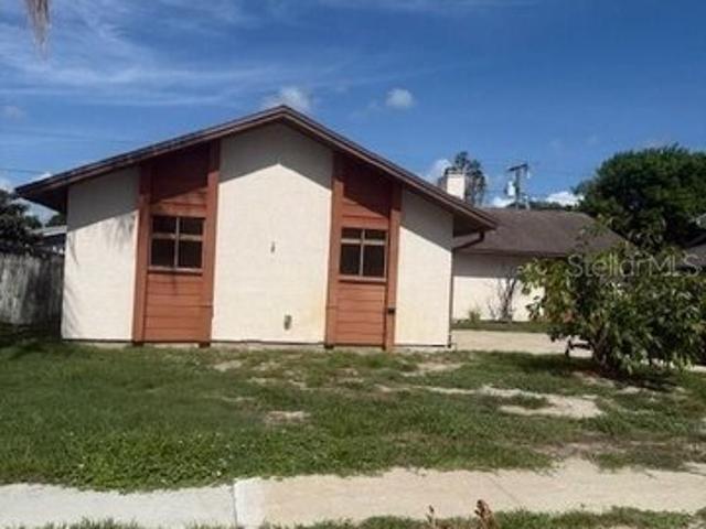 3620 Sawgrass Dr, Titusville, FL 32780