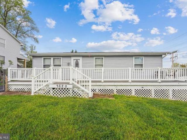3620 7th St, North Beach, MD 20714