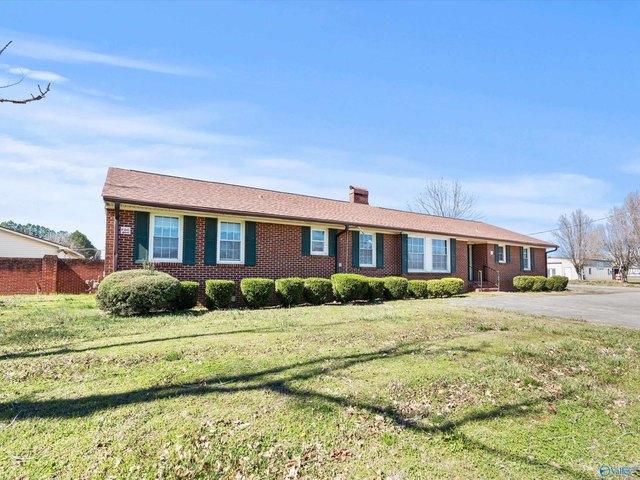 3621 A & B Winchester &b Rd Unit A, New Market, AL 35761