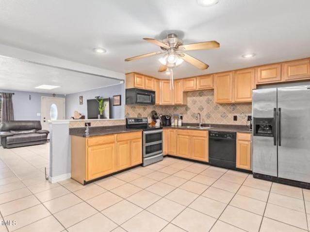 3621 E Pershing Ave, Phoenix, AZ 85032