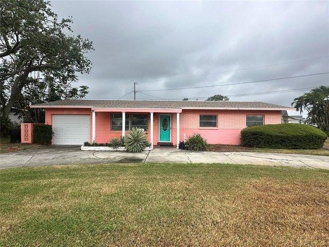 3621 Searobin Dr SE, Saint Petersburg, FL 33705