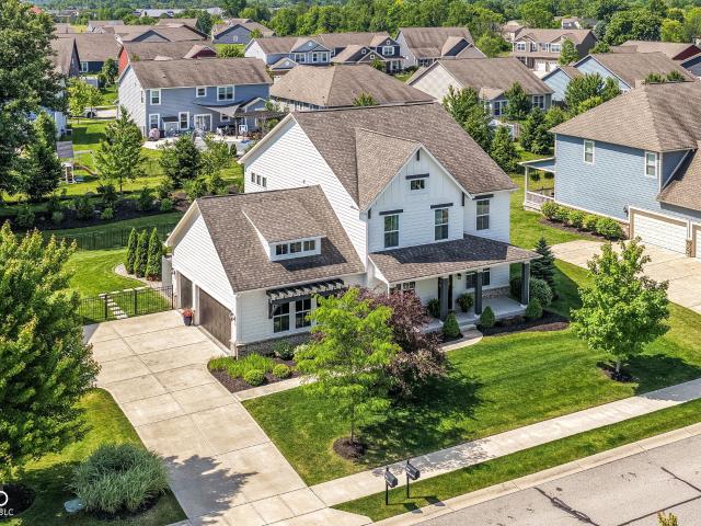 3621 Shady Lake Drive