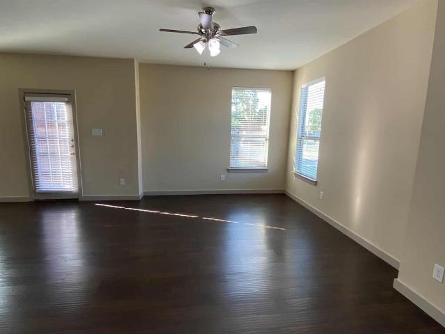 3621 Valley Vista Drive # 505
