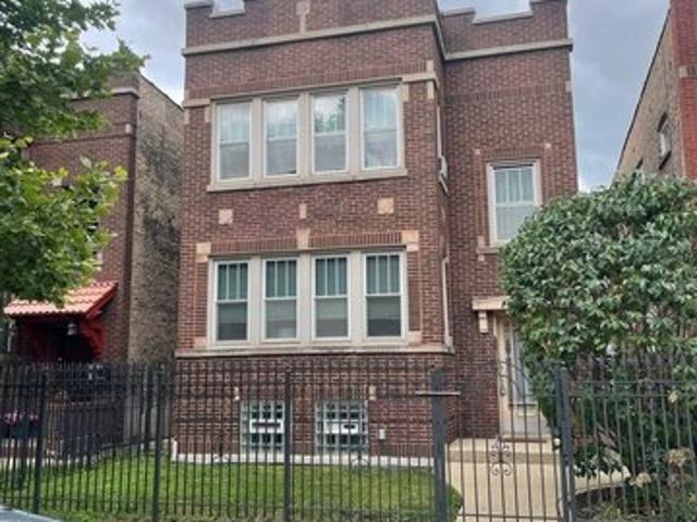 3622 N Whipple St, Chicago, IL 60618