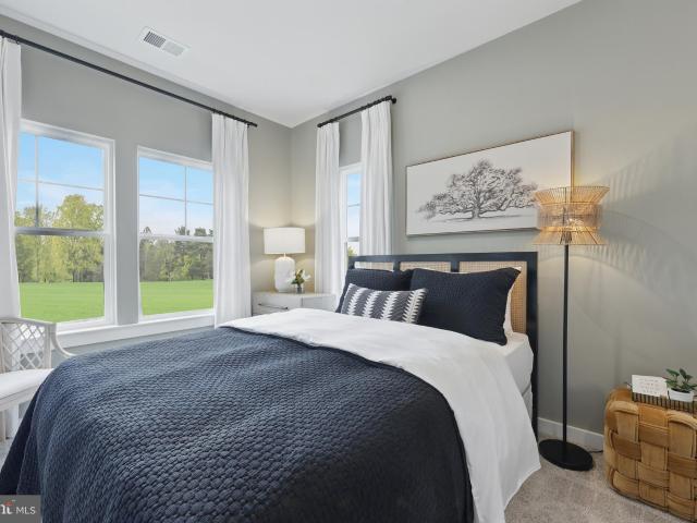 3622 Agate Ln, Woodbridge, VA 22193 | MLS #VAPW2114 | Compass