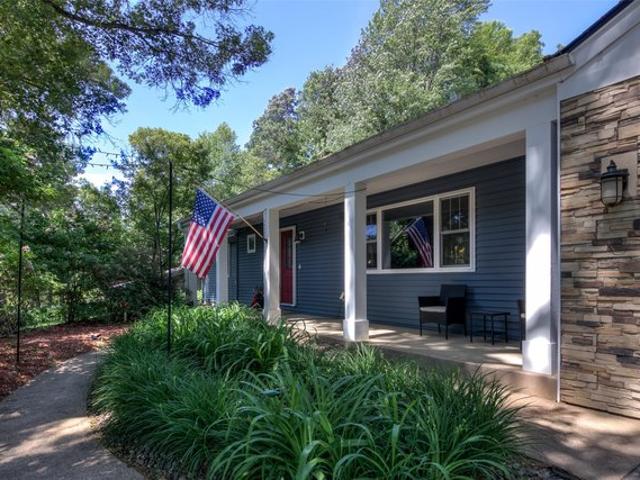 3622 Golf Rd, Eau Claire, WI 54701