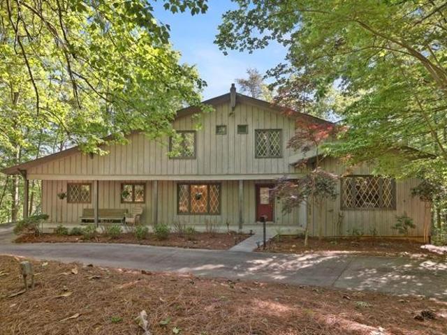 3622 Lamplighter Cove Rd, Gainesville, GA 30504