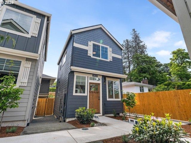 3622 SW Vermont St, Portland, OR 97219
