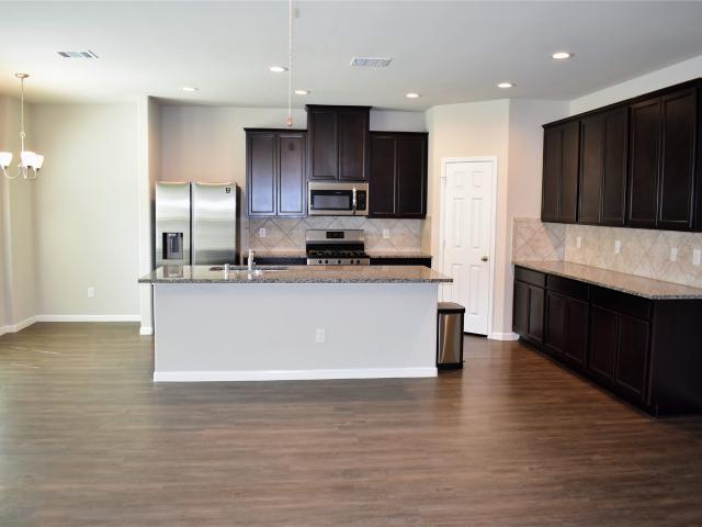 3622 Vista Pointe Drive
